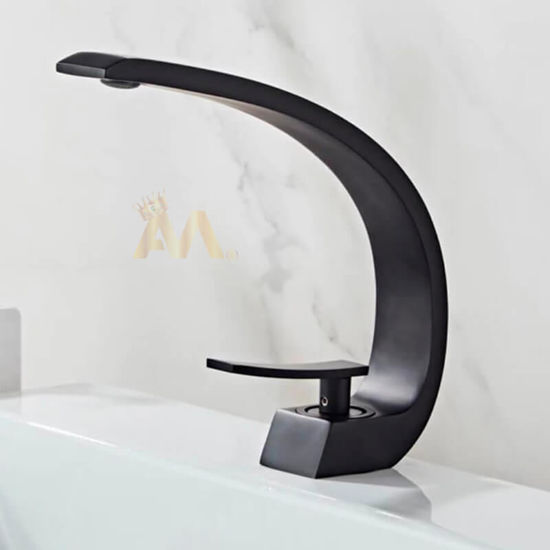The Curve Faucet - Elegant Faucets By AM - Transform Your Spaces with ...